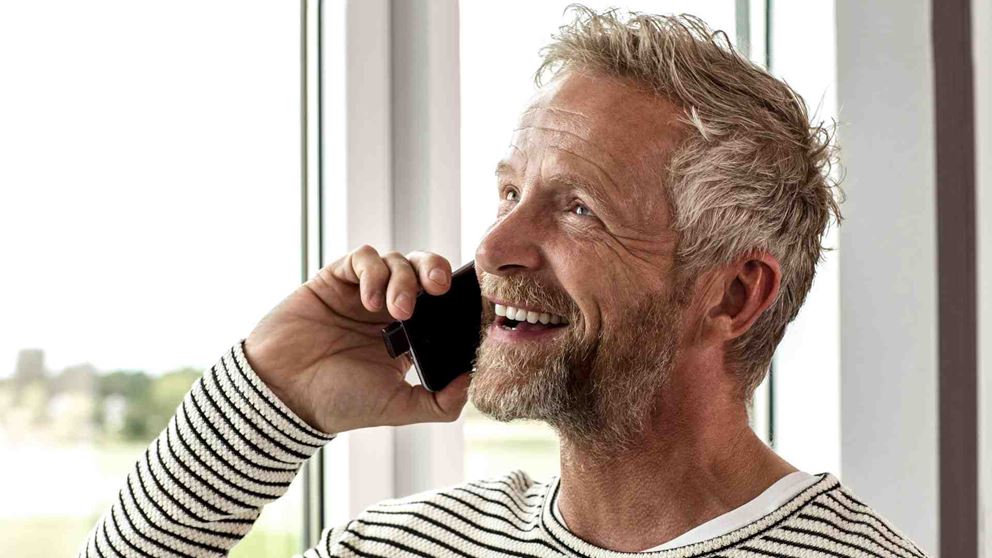 Widex COM-DEX with COM-DEX remote mic and app